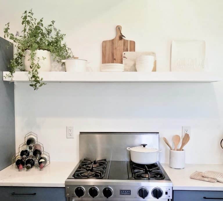 3 Tips To Determine the Right Height for Floating Kitchen Shelves ...
